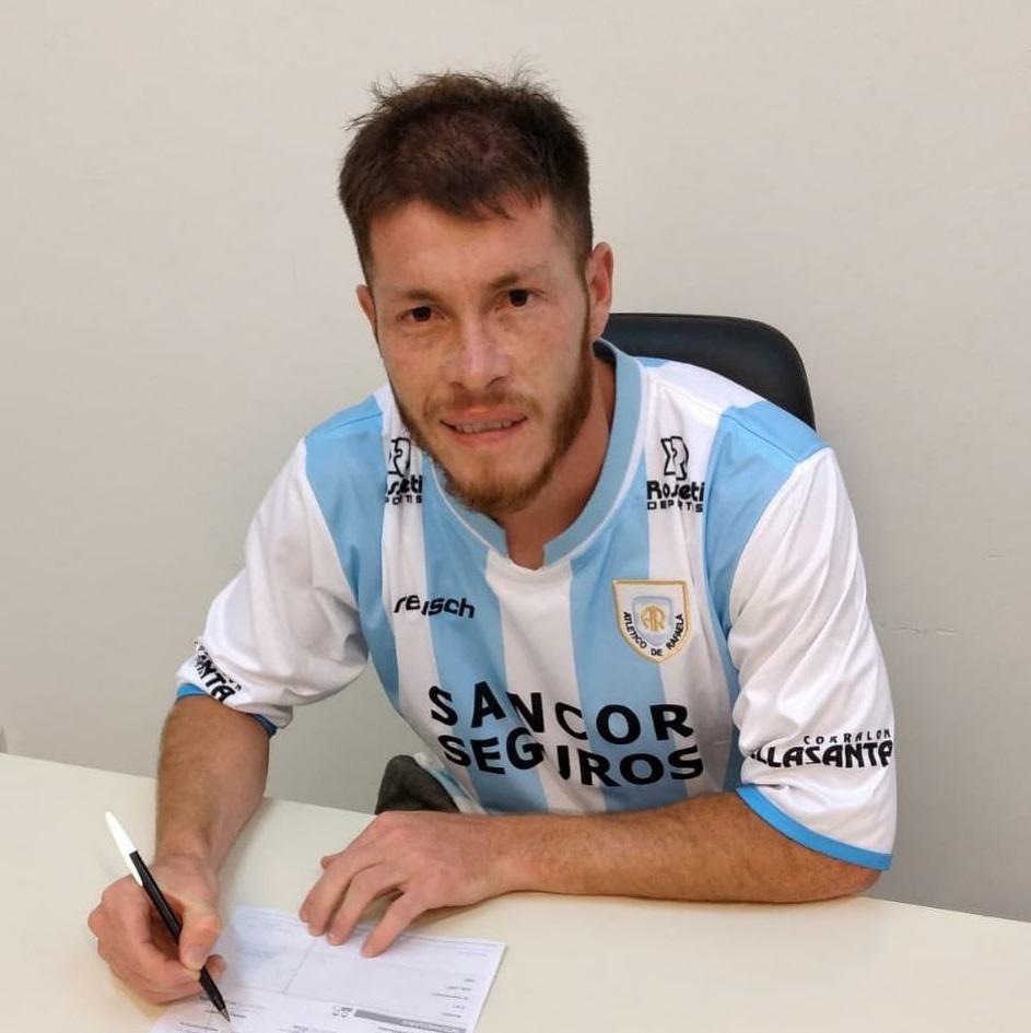 Soloa renovó su contrato con Atlético